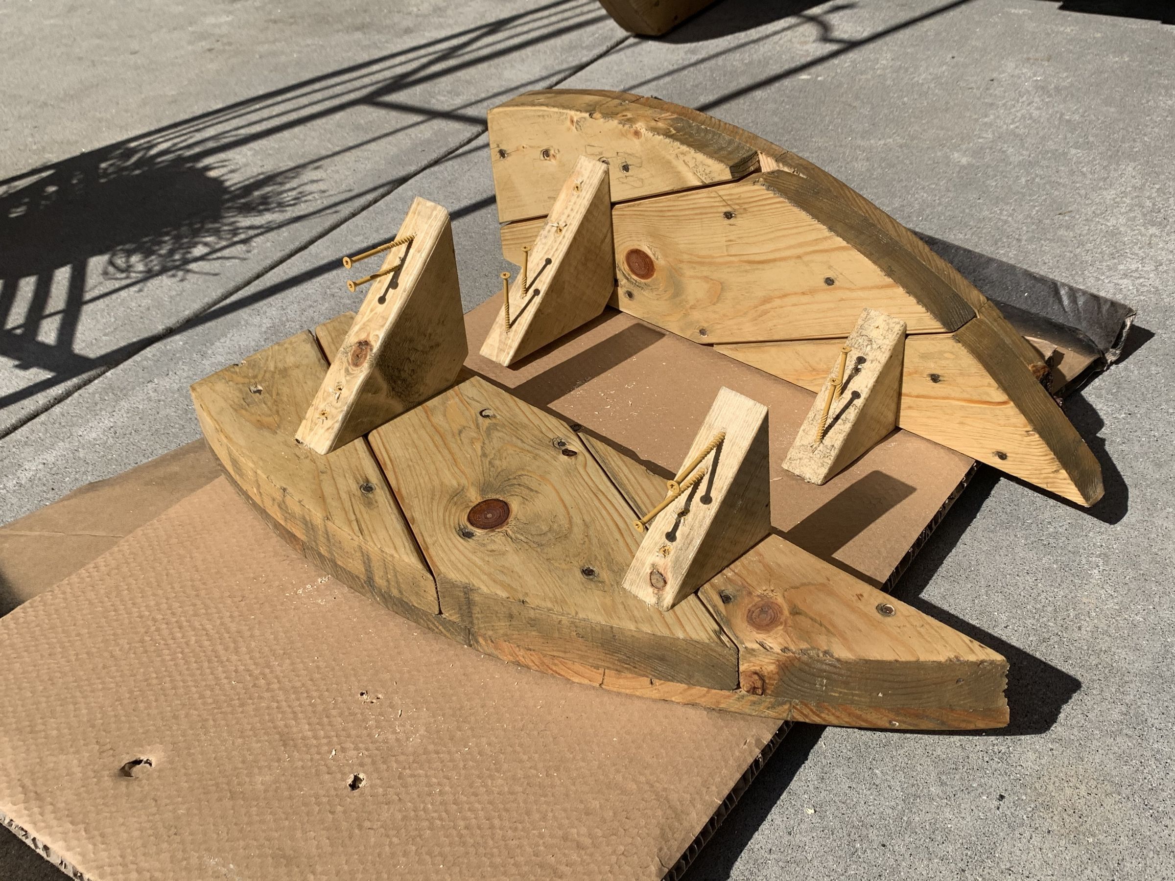 Cable Spool Pallet Bench - DIY Outdoor Seating! : 10 Steps (with ...