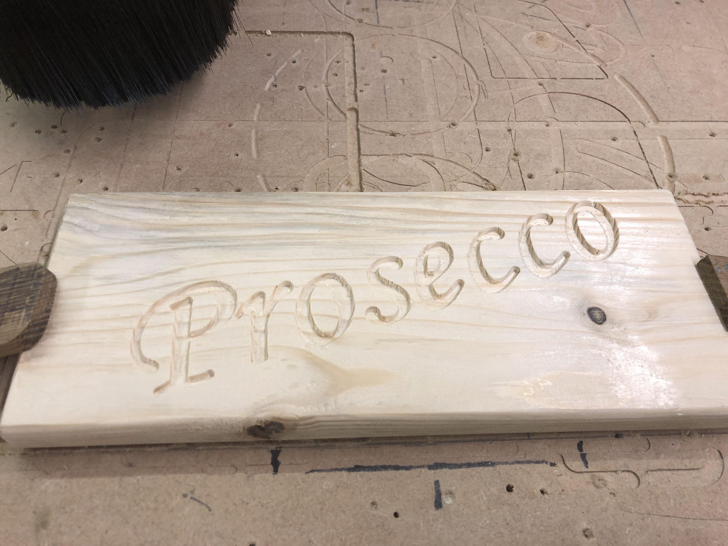 Pallet Wood Prosecco 2 Bottle & 4 Glasses Wine Rack : 4 Steps (with ...