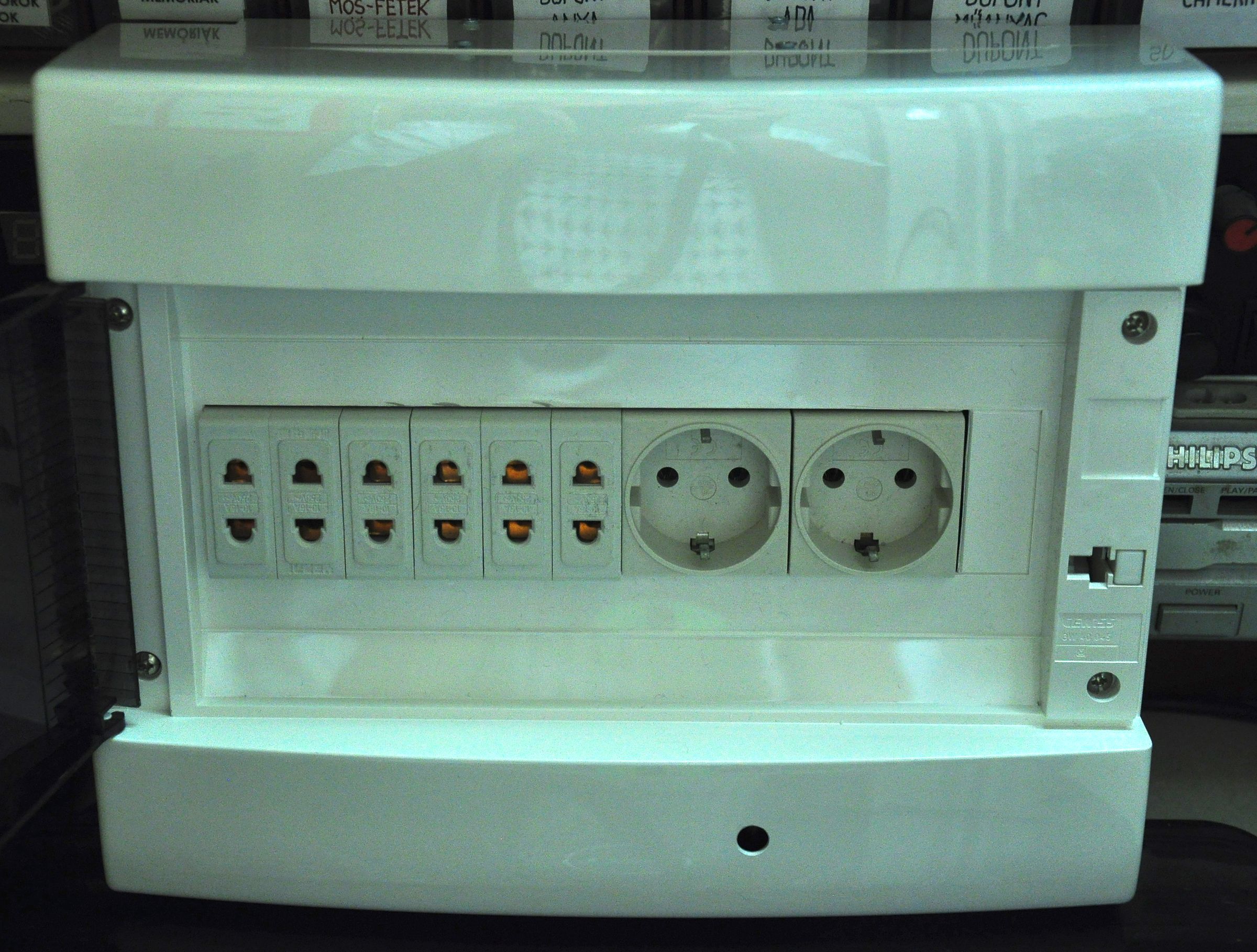 GoldFish - a Smart Fish Tank Controller : 17 Steps (with Pictures ...