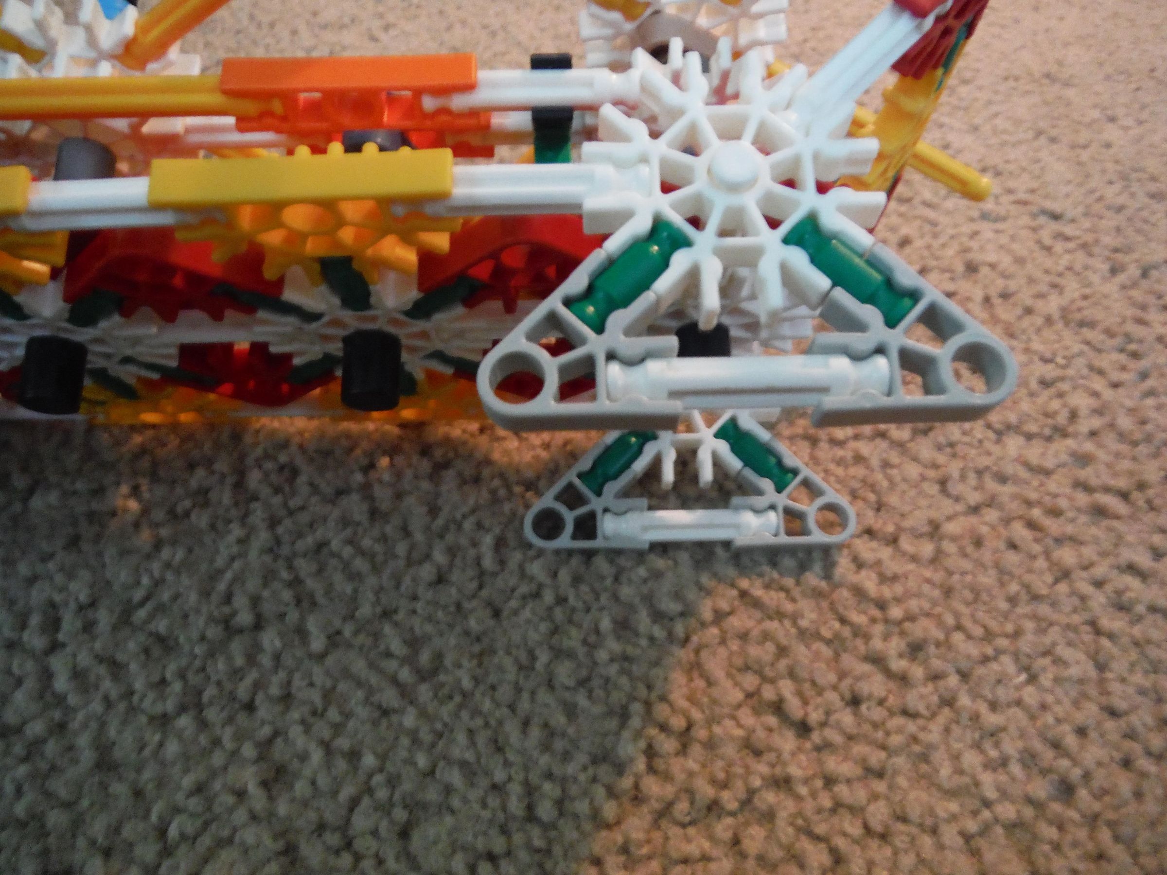 K'nex Tandem Rotor Helicopter : 6 Steps - Instructables