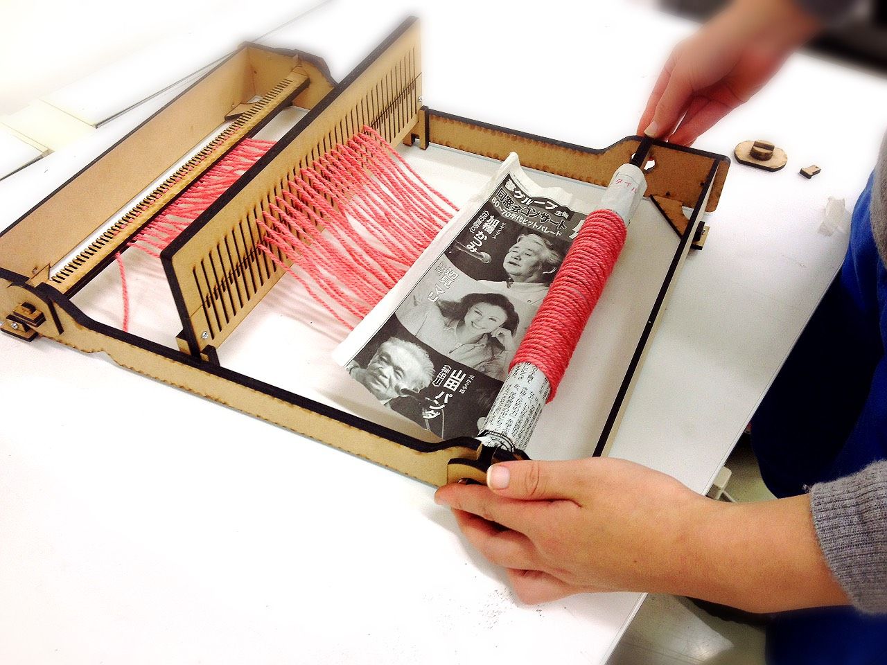 Tabletop Weaving : 7 Steps (with Pictures) - Instructables