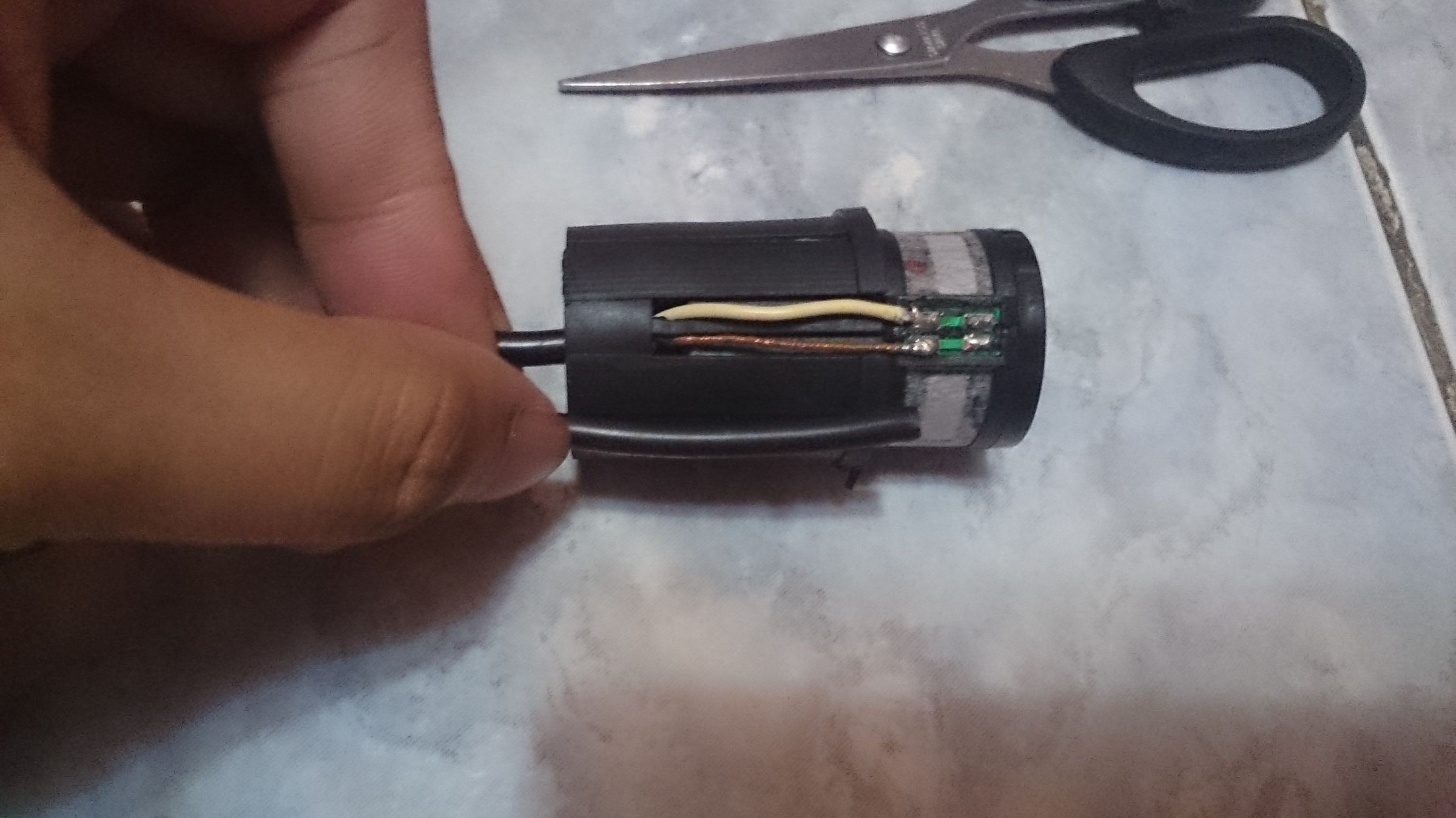 Guitar Hero Microphone Teardown : 5 Steps - Instructables