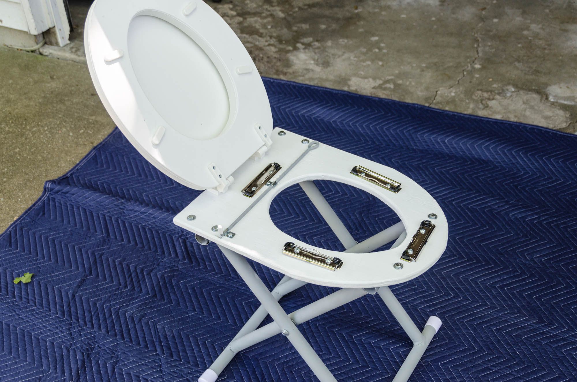 Travel Commode (Port-A-Potty) : 7 Steps (with Pictures) - Instructables