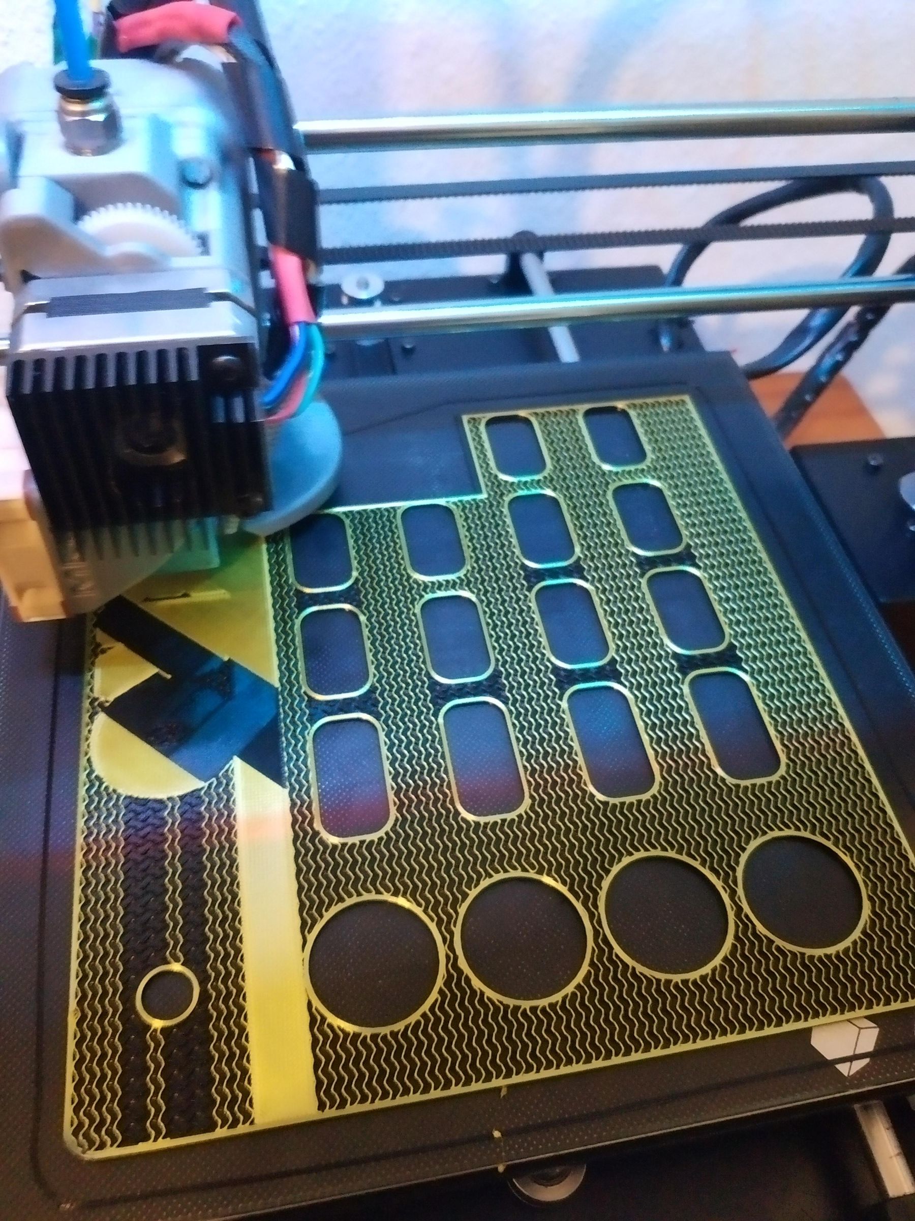 PAD HERO (Guitar Hero Using Arduino) : 6 Steps (with Pictures ...