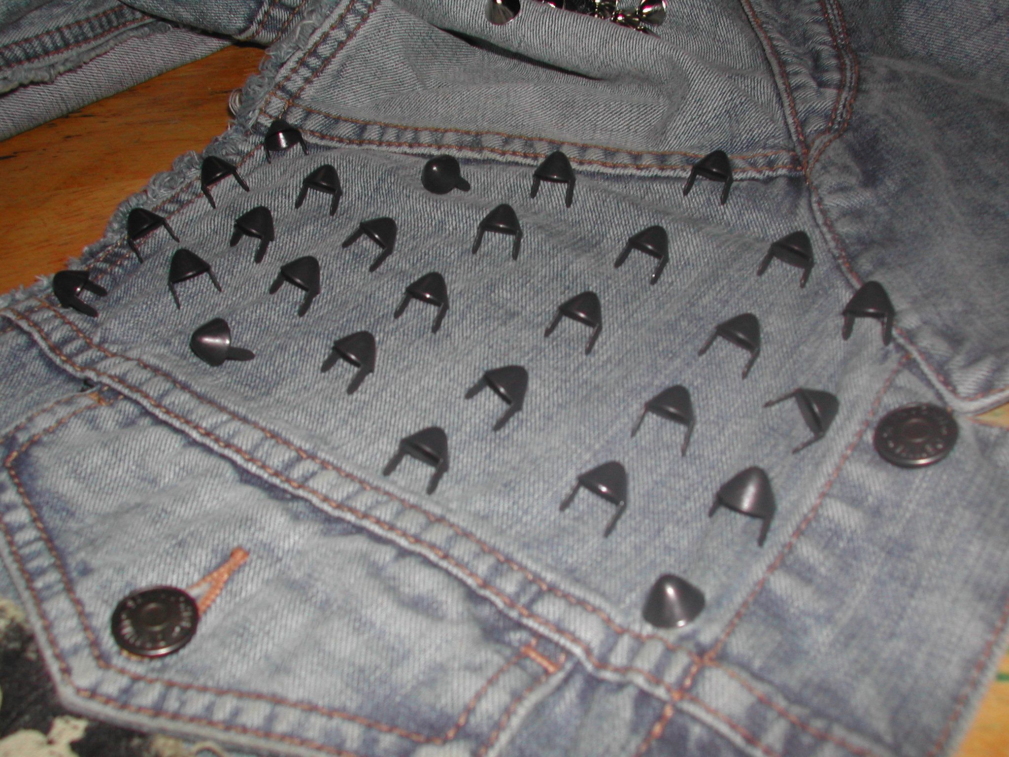 How to Add Studs to Clothing : 5 Steps - Instructables