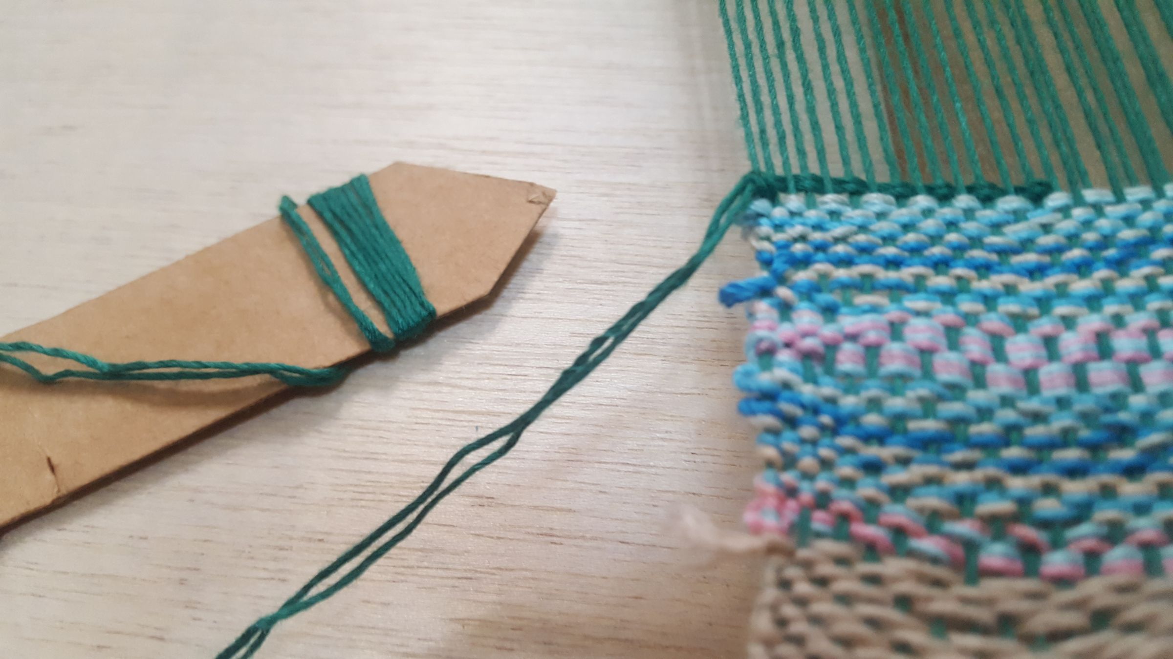 Basic Weaving Loom and Weaving Techniques : 6 Steps (with Pictures ...