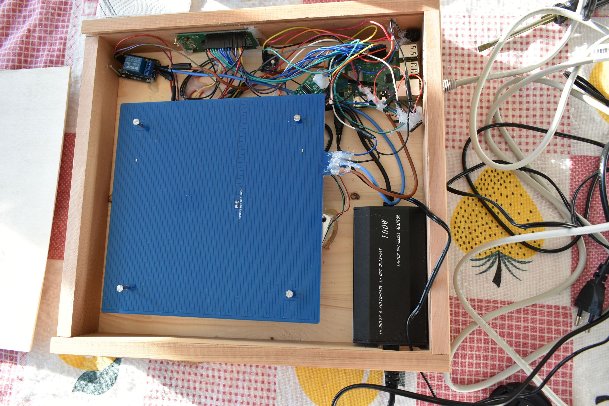 FoodPlate: the Plate That Keeps Your Food Warm : 11 Steps - Instructables