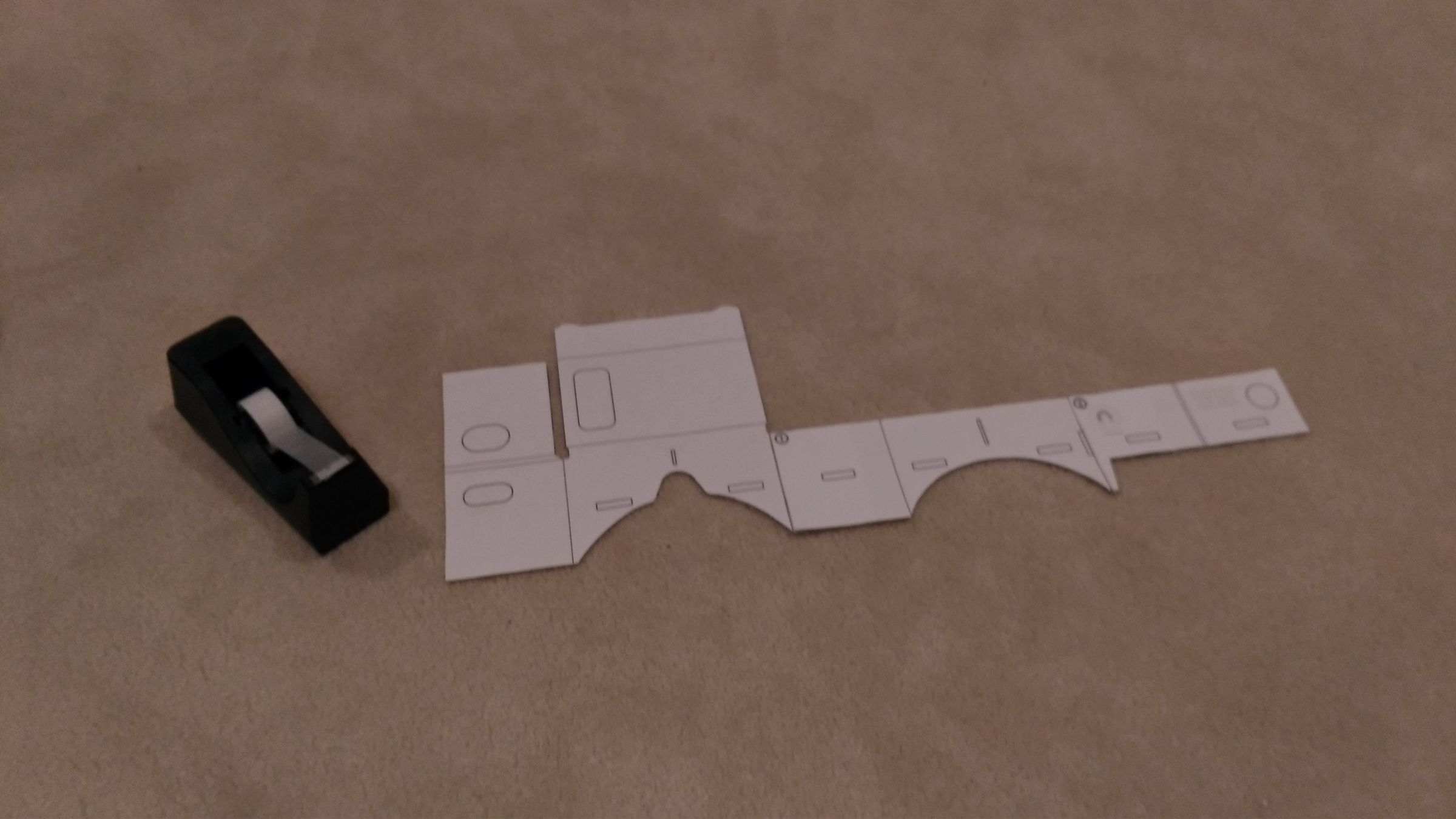 How to Make a Cardboard VR Headset : 6 Steps - Instructables
