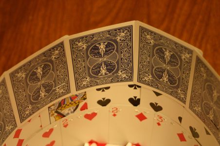 Party Top-hat Made of Playing Cards : 10 Steps - Instructables