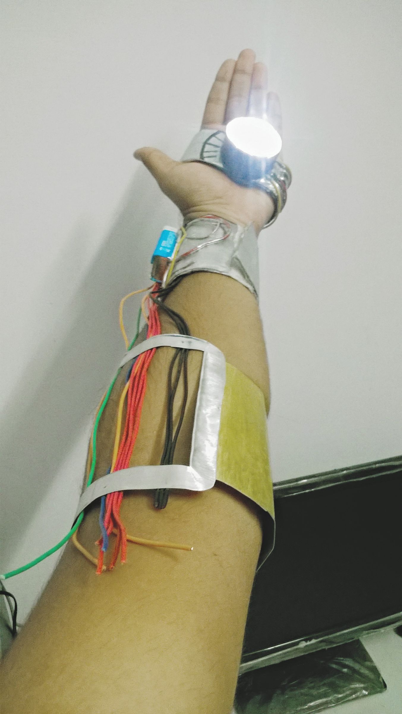 Iron Man Hand Repulsor : 16 Steps (with Pictures) - Instructables