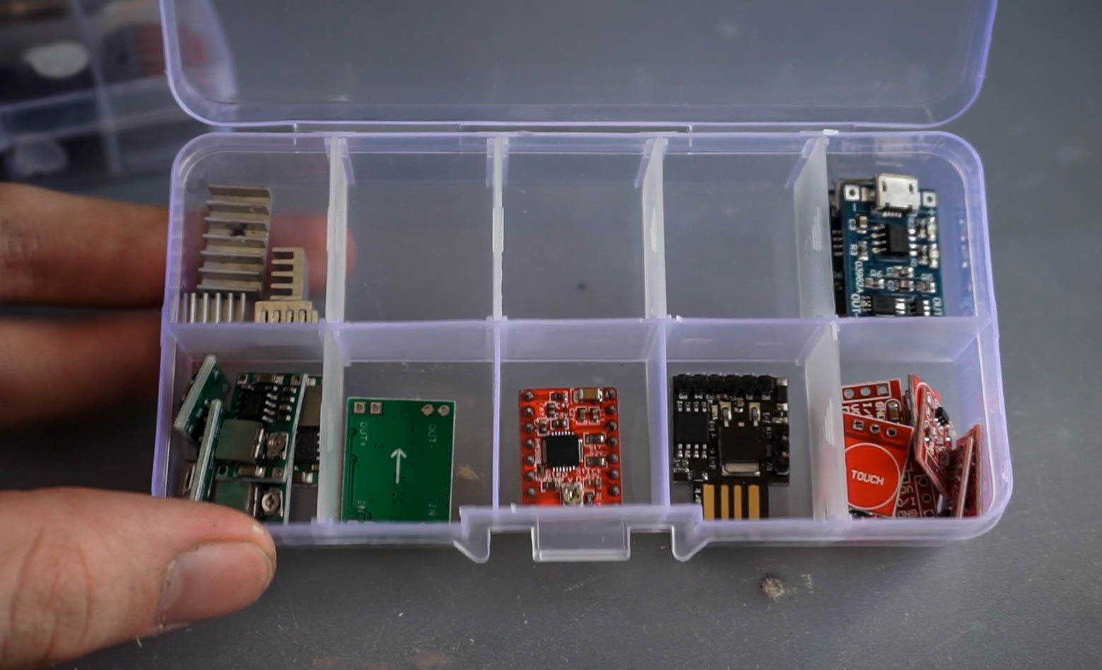 The Sleeper Electronic Components Organizer Desk : 10 Steps (with ...