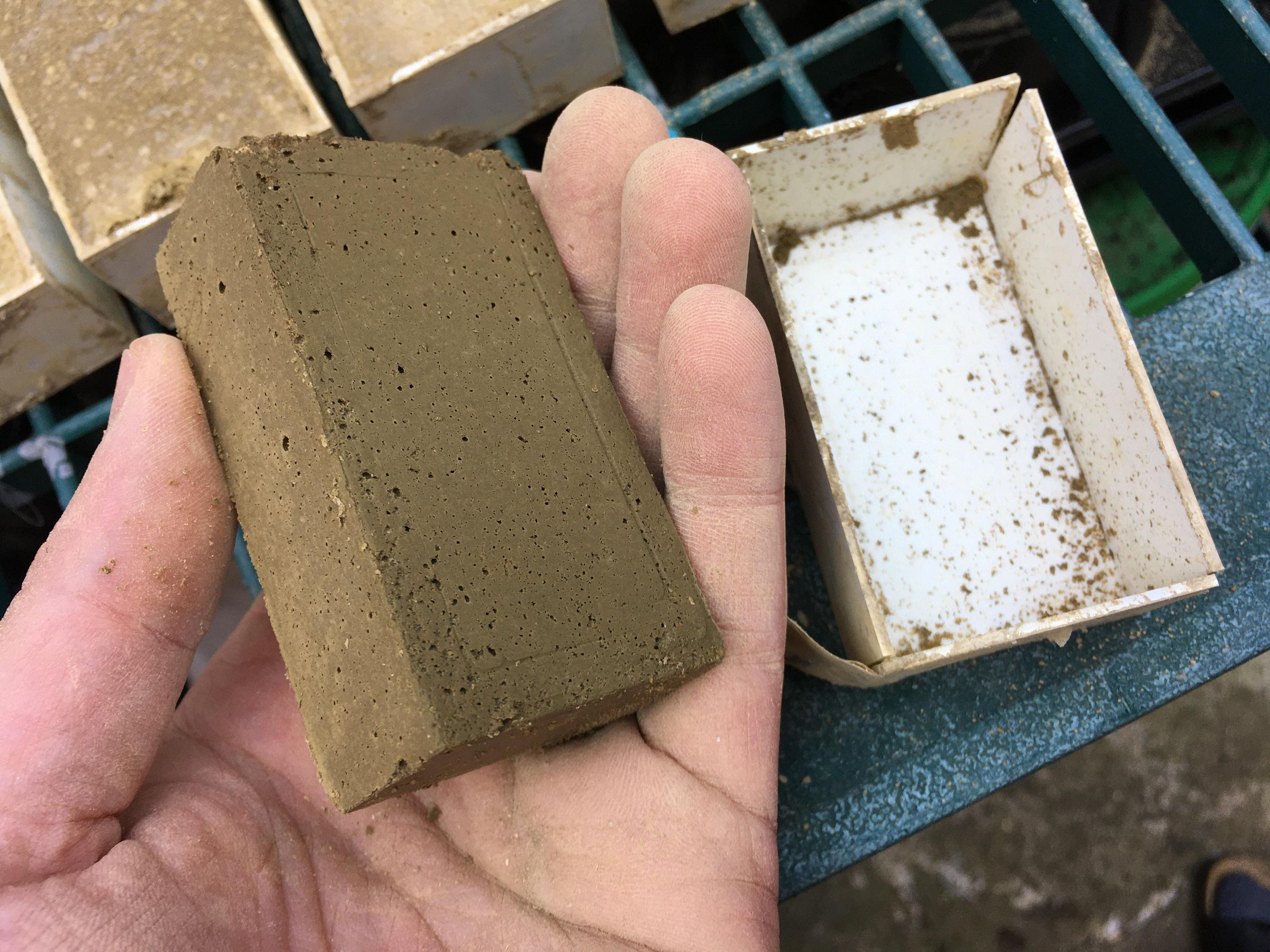 Mini Concrete Blocks - All Weather Building! : 17 Steps (with Pictures ...