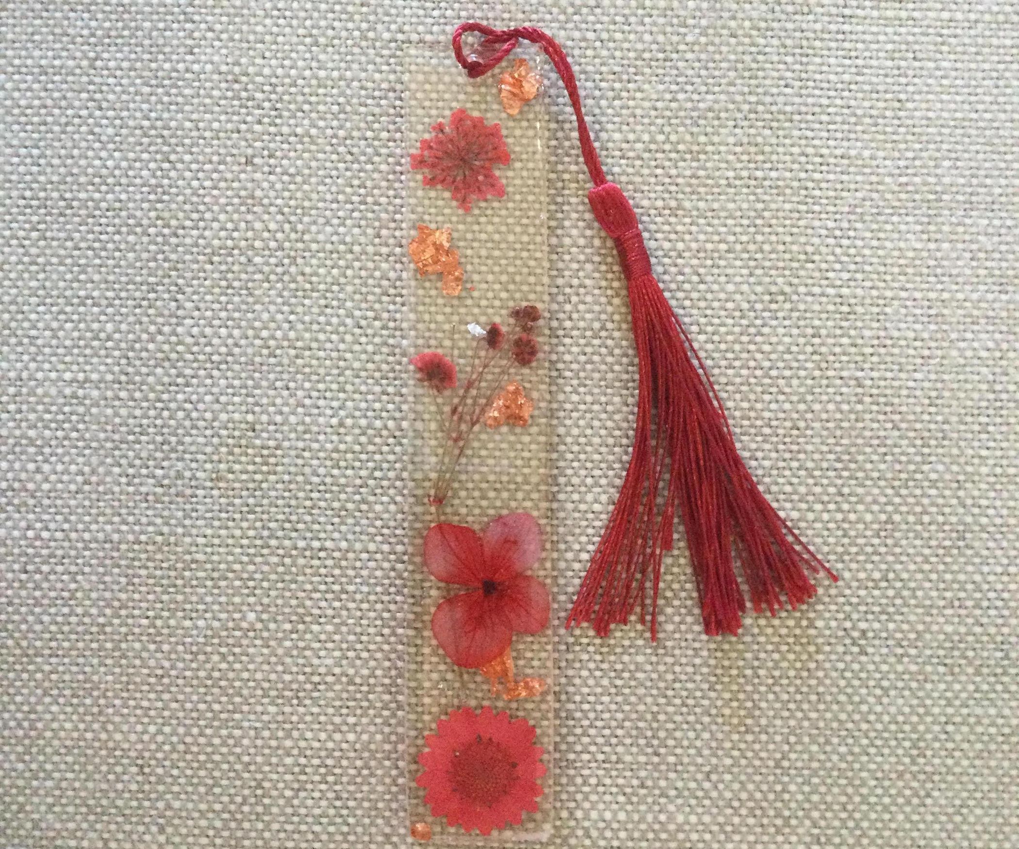 Red Resin Flower Bookmark : 3 Steps - Instructables