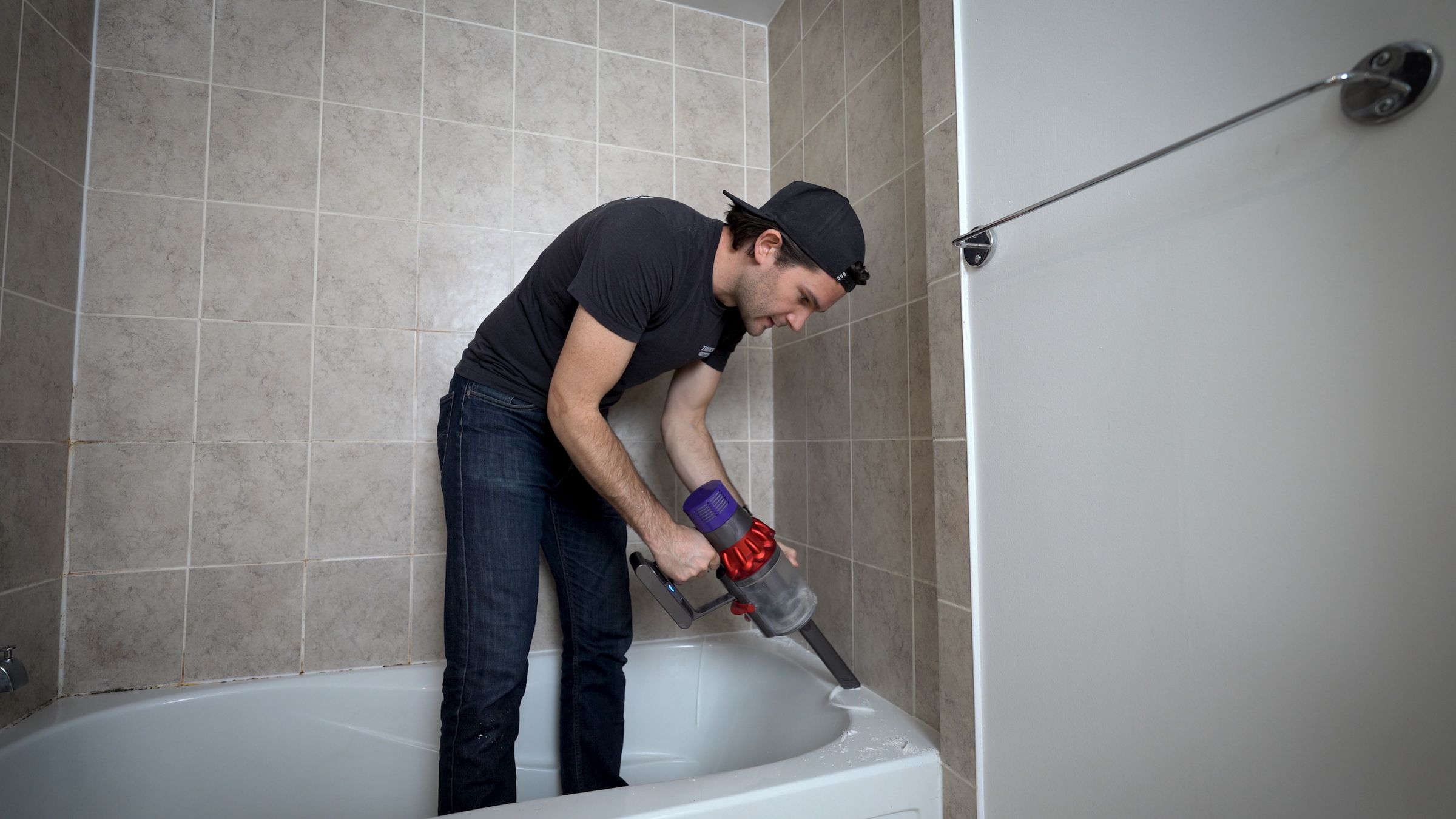 Fixing Moldy Caulking in the Bathroom : 12 Steps (with Pictures ...