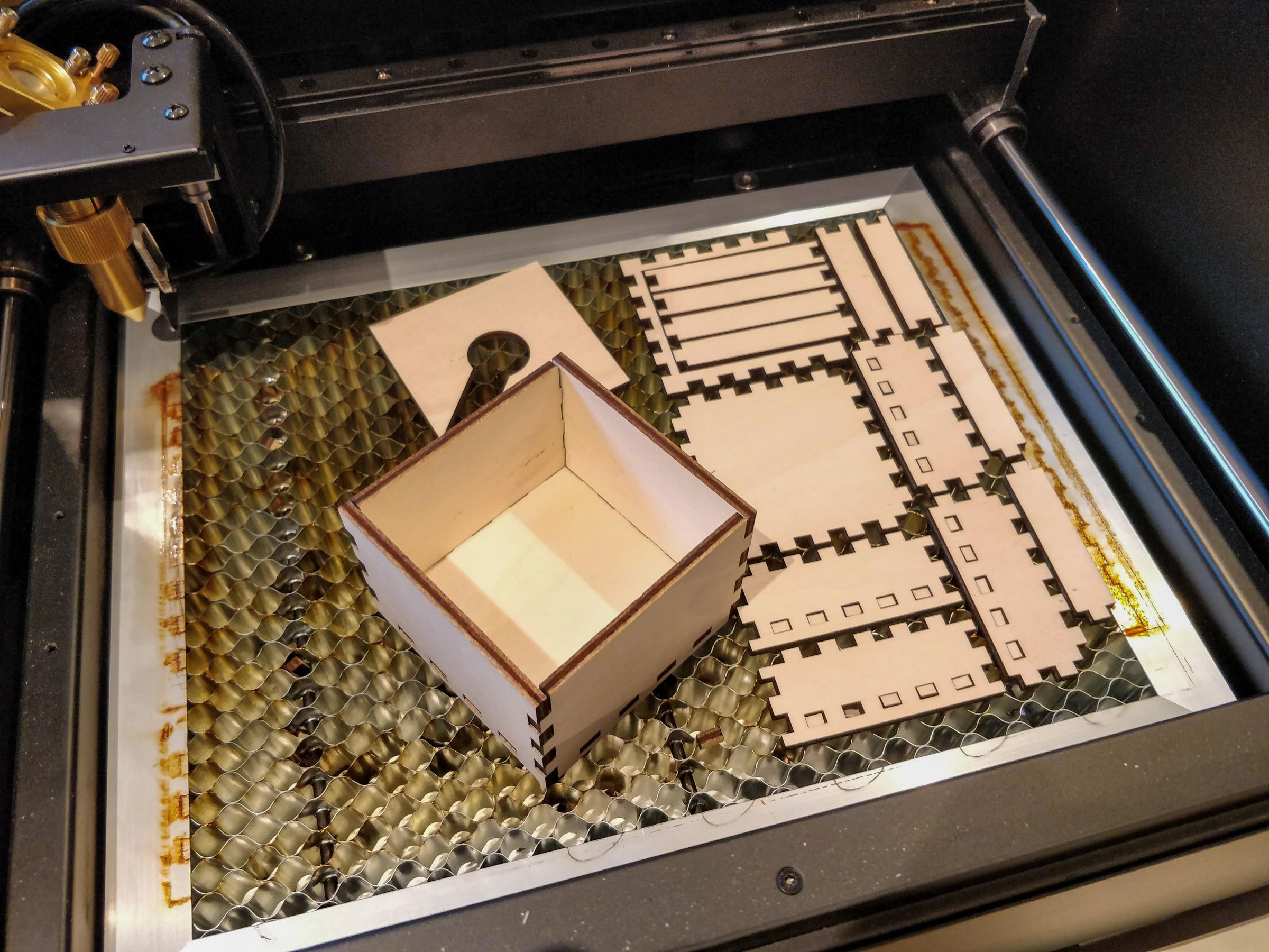 Laser Cut Wooden Puzzle Box : 3 Steps (with Pictures) - Instructables