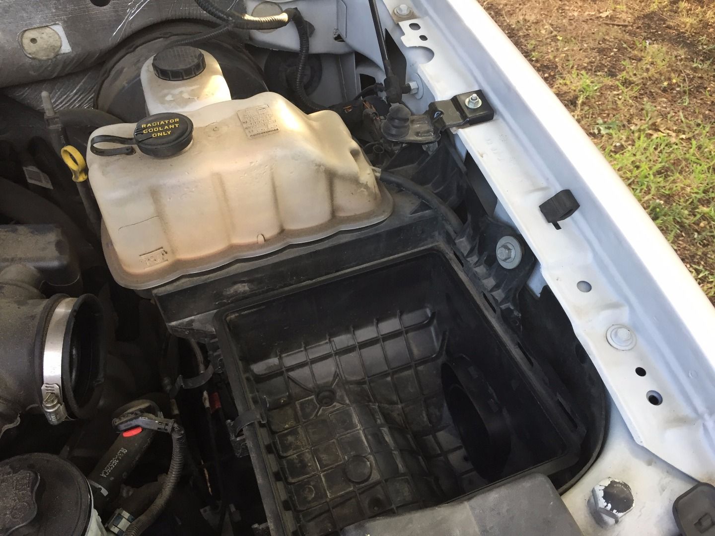 Gotts Air Intake Mod - Ford : 9 Steps - Instructables