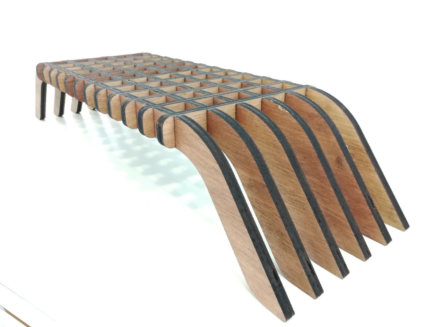 Interlocking Plywood Laptop Riser - With Plans : 6 Steps (with Pictures ...