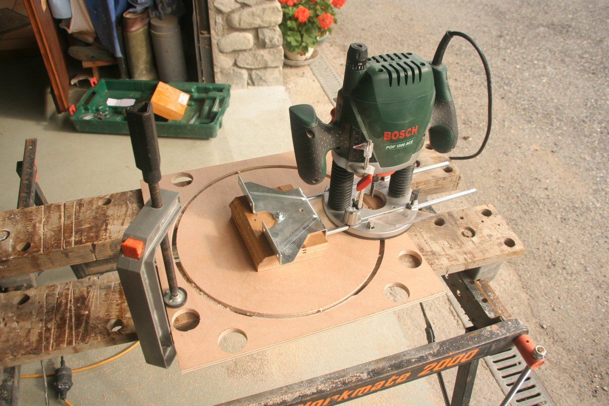 Infinity Mirror and Table (With Casual Tools) : 7 Steps (with Pictures ...