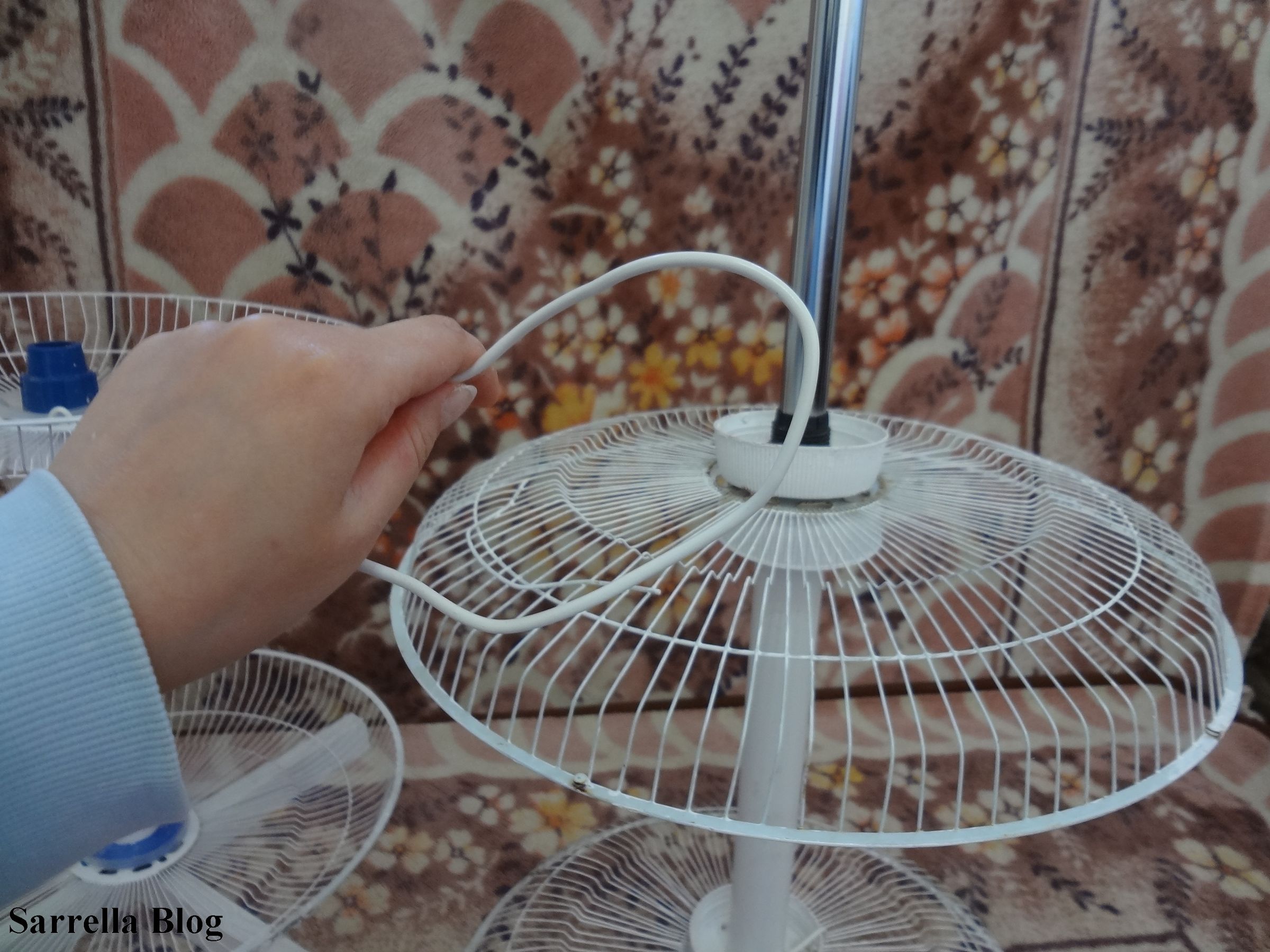 Shoes Storage Stand Out of Old Fans : 30 Steps (with Pictures ...