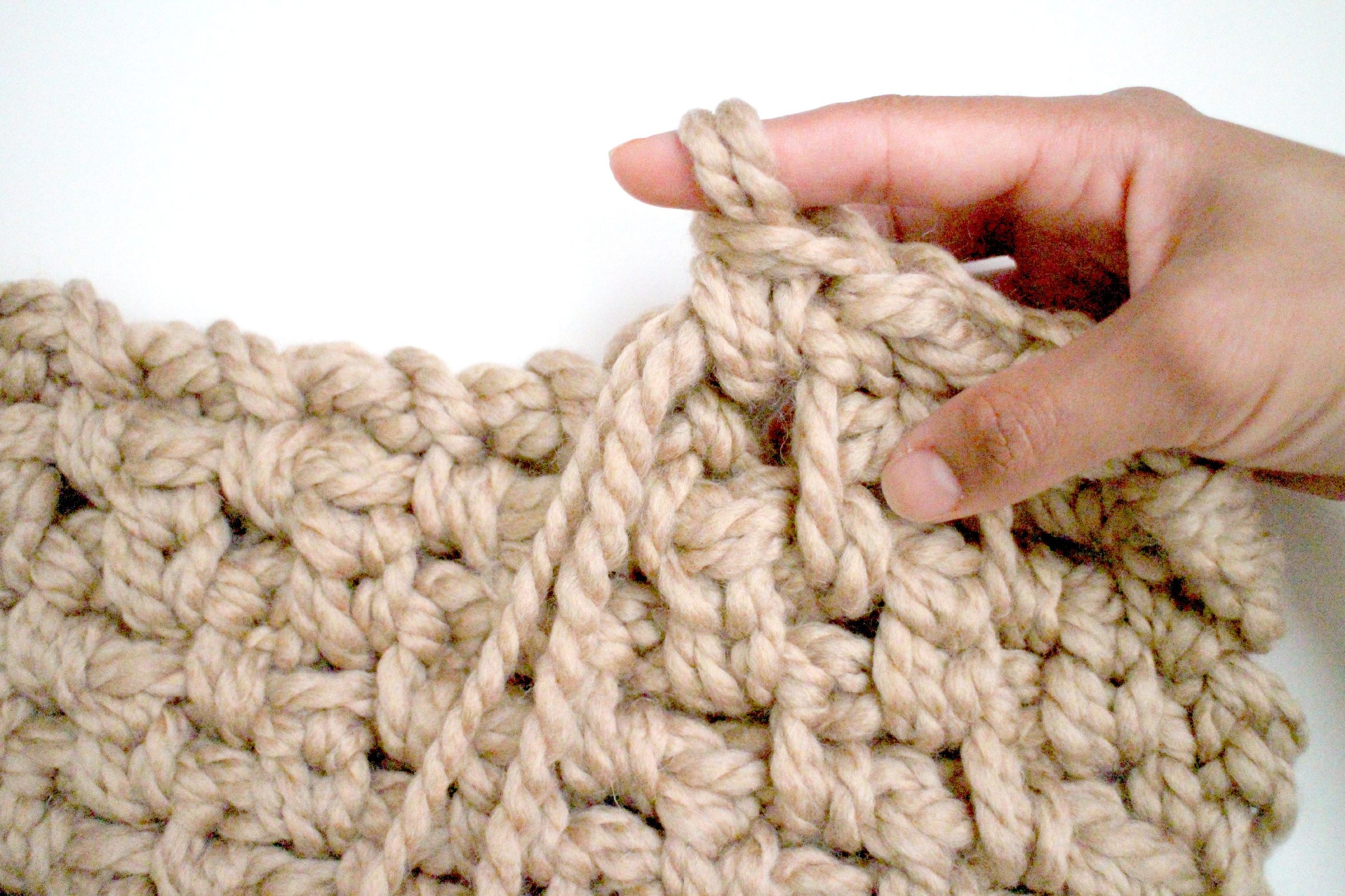 How to Finger Crochet : 4 Steps (with Pictures) - Instructables