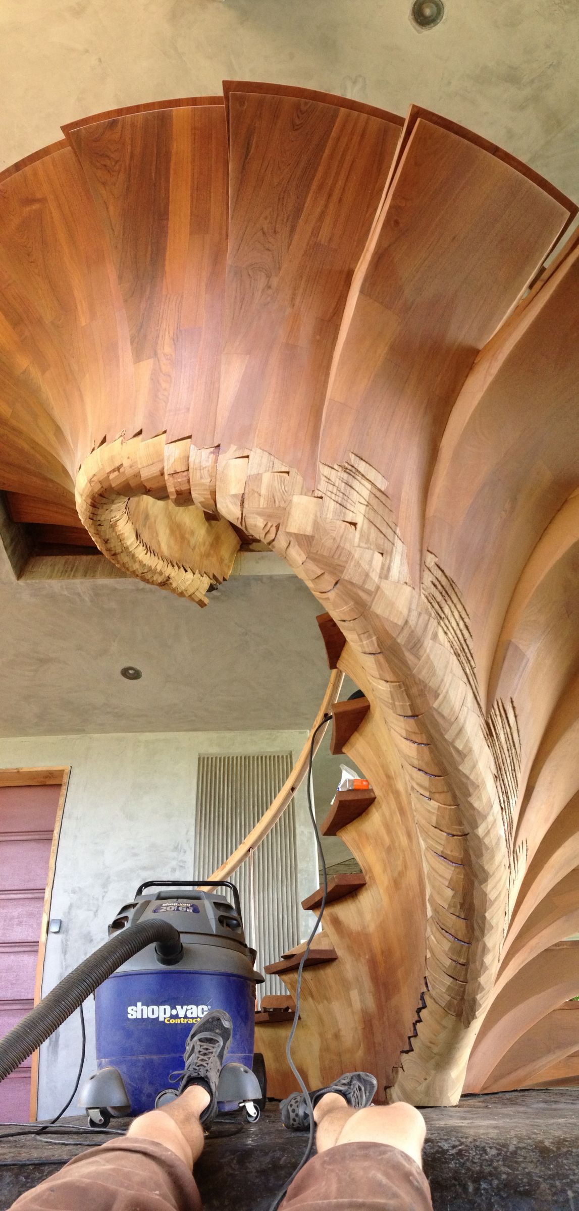 Inlayed Wood Scales on Spiral Staircase : 8 Steps (with Pictures ...