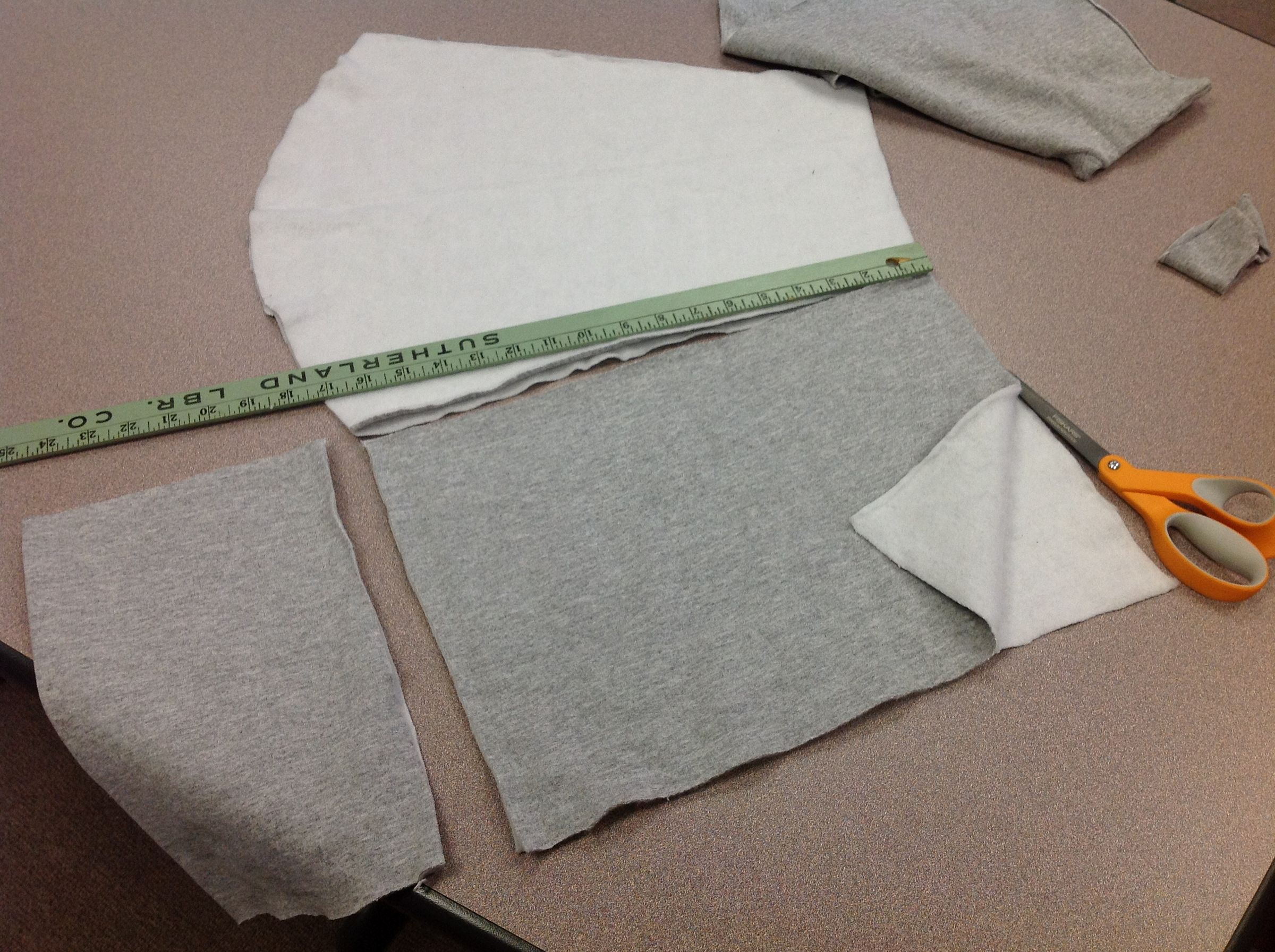 TWO SWEATSHIRT REMAKE - Perfect for Curvy Women in Leggings : 14 Steps ...