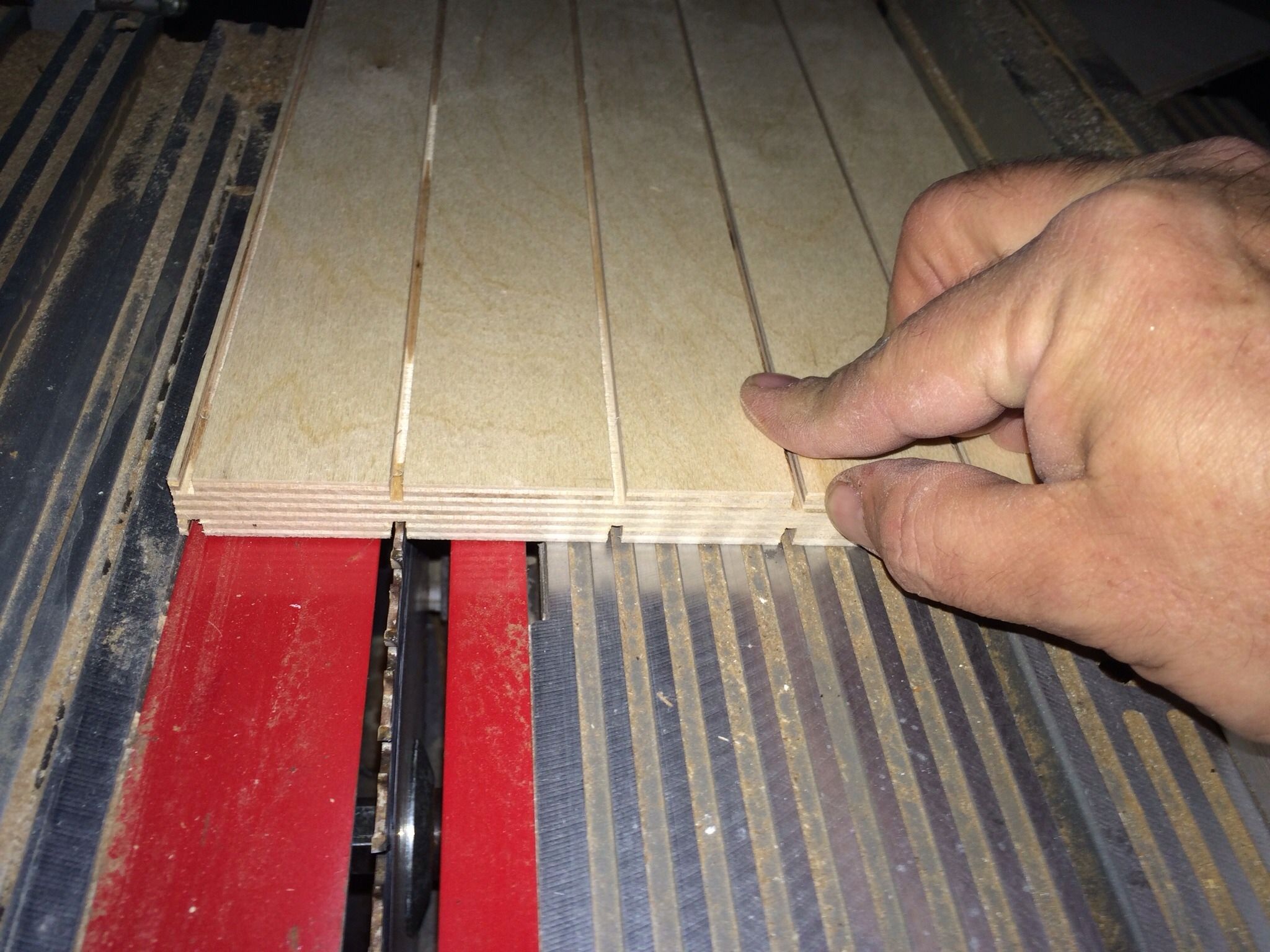 MakerCube: Modular Workbench for Small Spaces : 7 Steps (with Pictures ...