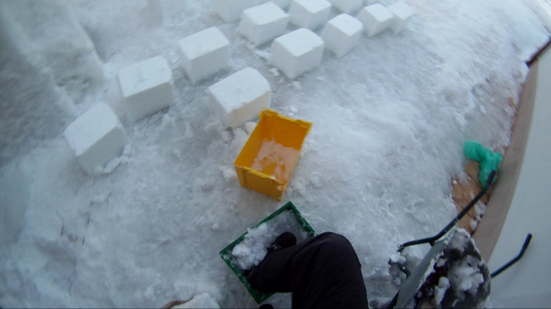 How to Make the Massive 3 Floor Snow Fort. : 9 Steps (with Pictures ...