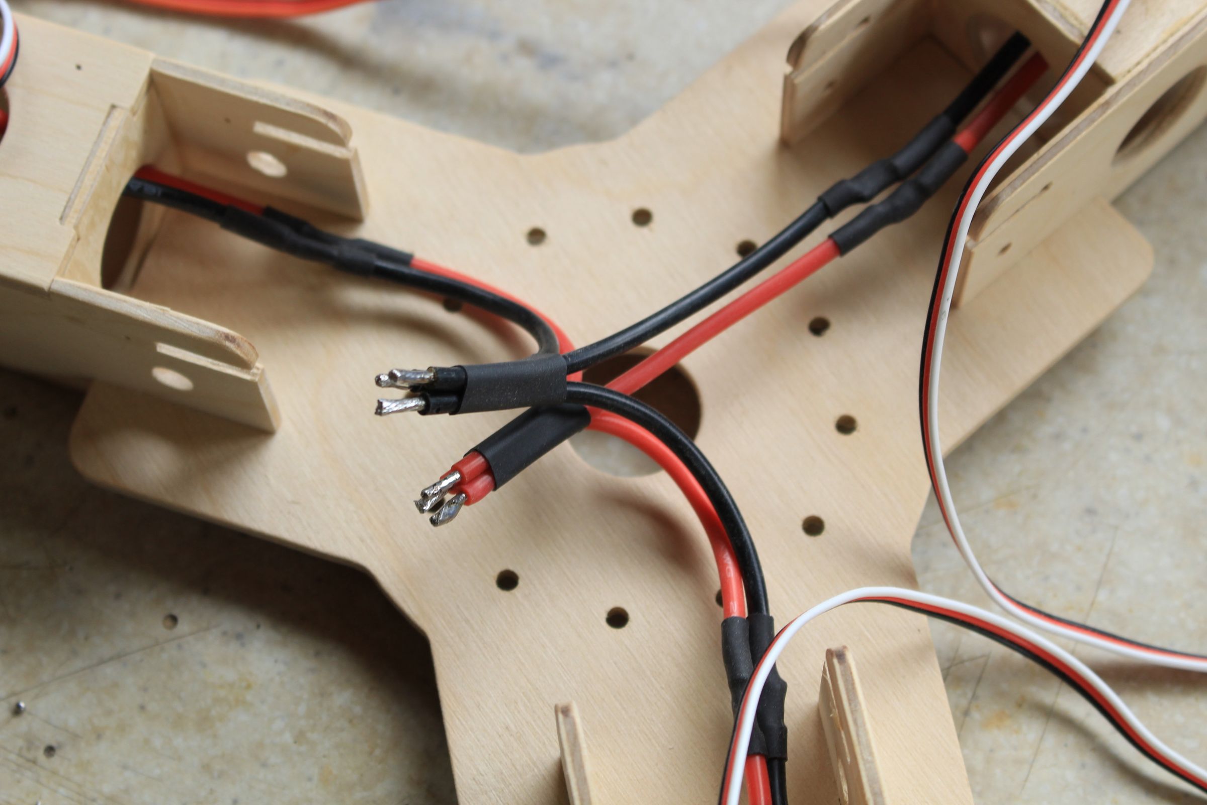 Simple Plywood Tricopter. : 6 Steps (with Pictures) - Instructables