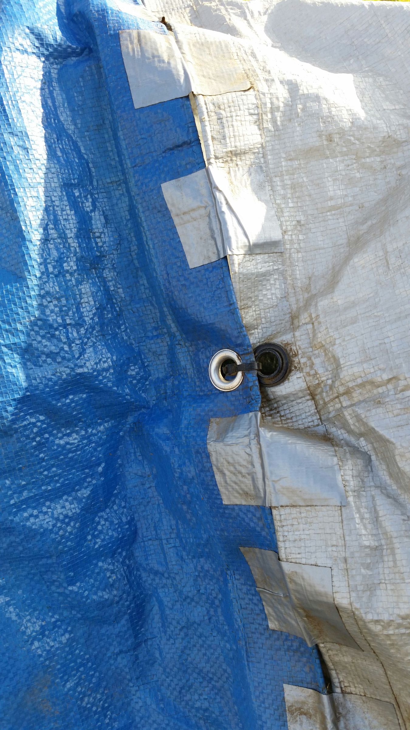 Tarp Leaf Bagging System : 5 Steps (with Pictures) - Instructables
