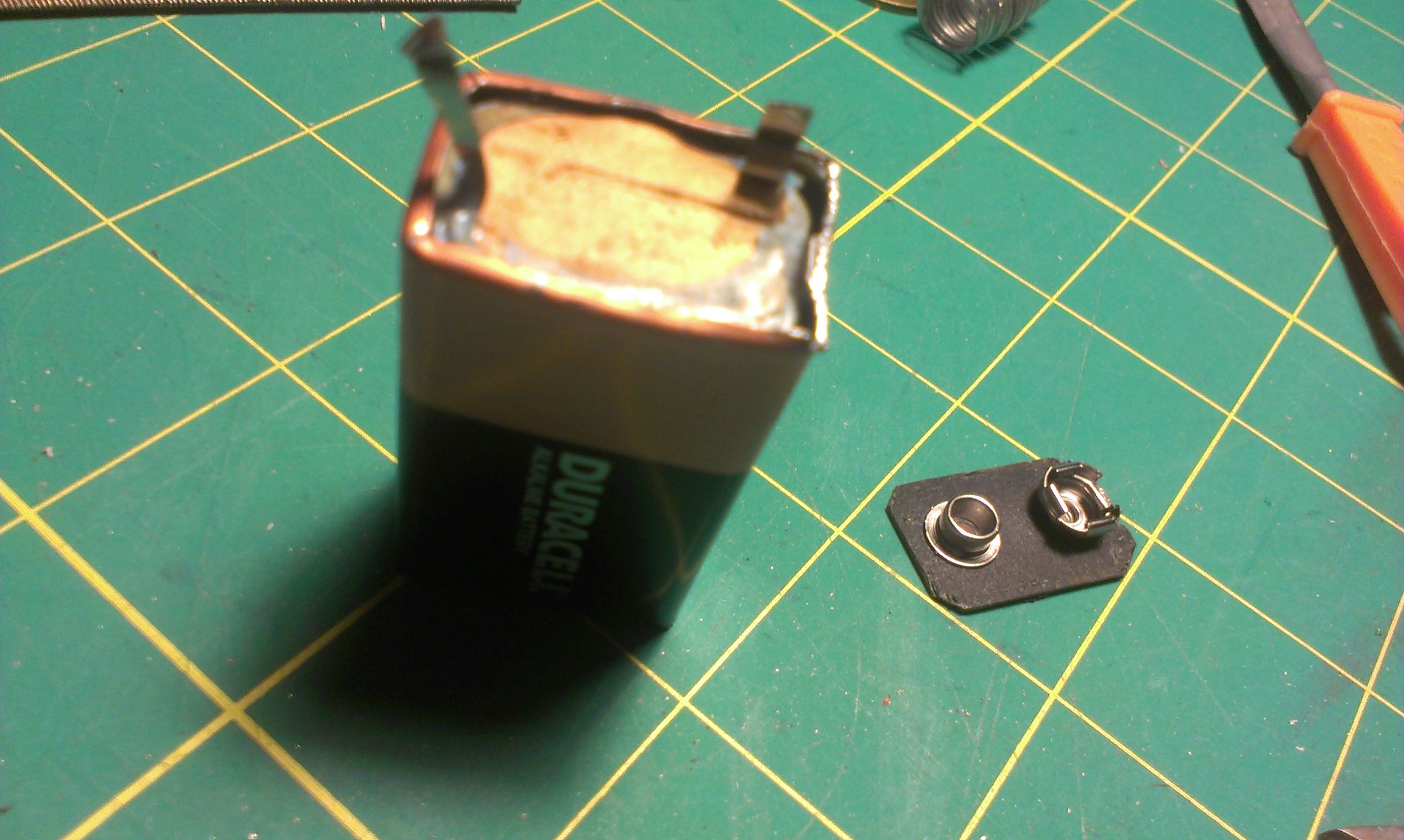 9 Volt Battery Secret Compartment : 5 Steps - Instructables