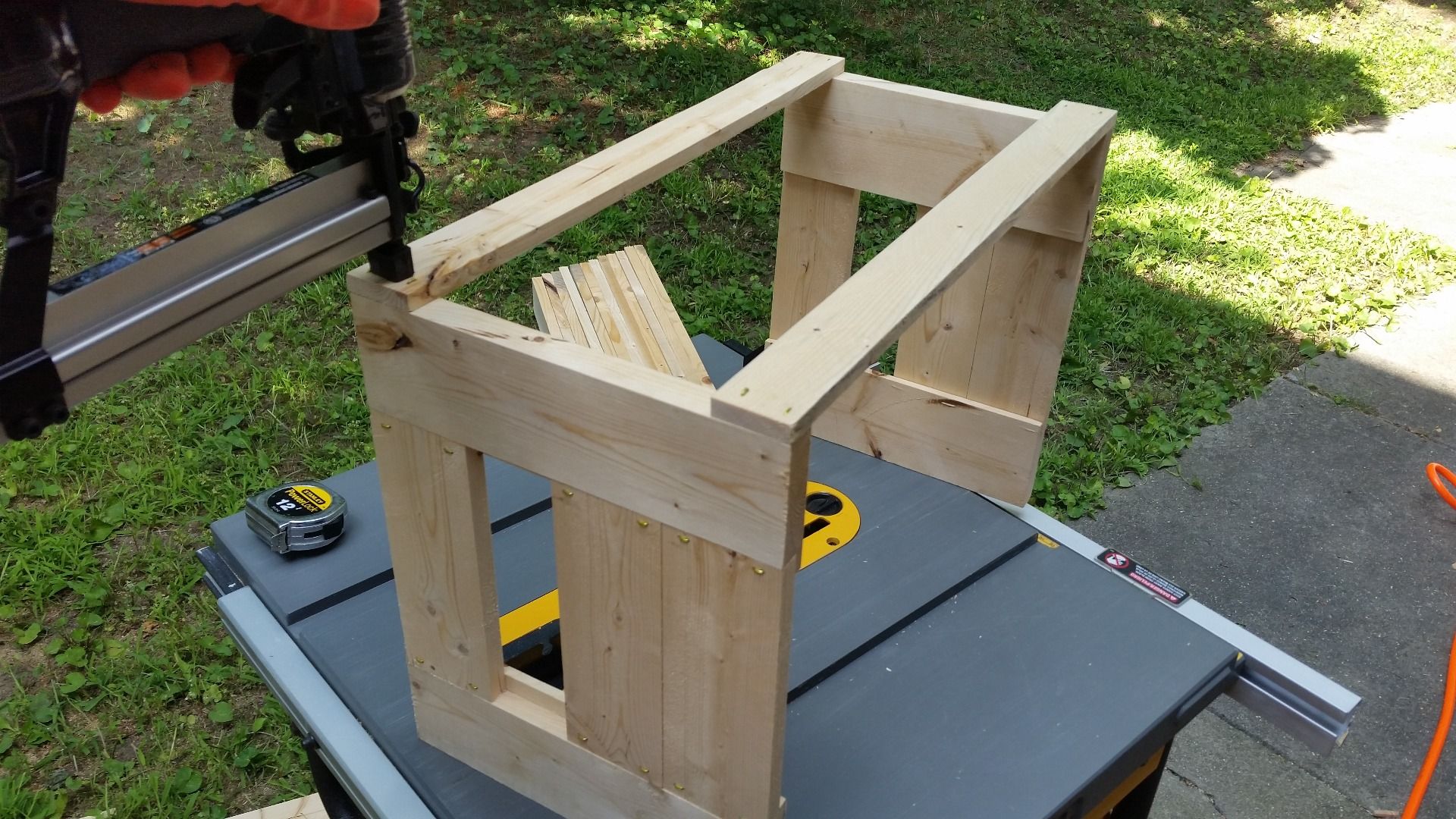 How to Make an $11 Crate With a $3 2x4 : 12 Steps (with Pictures ...