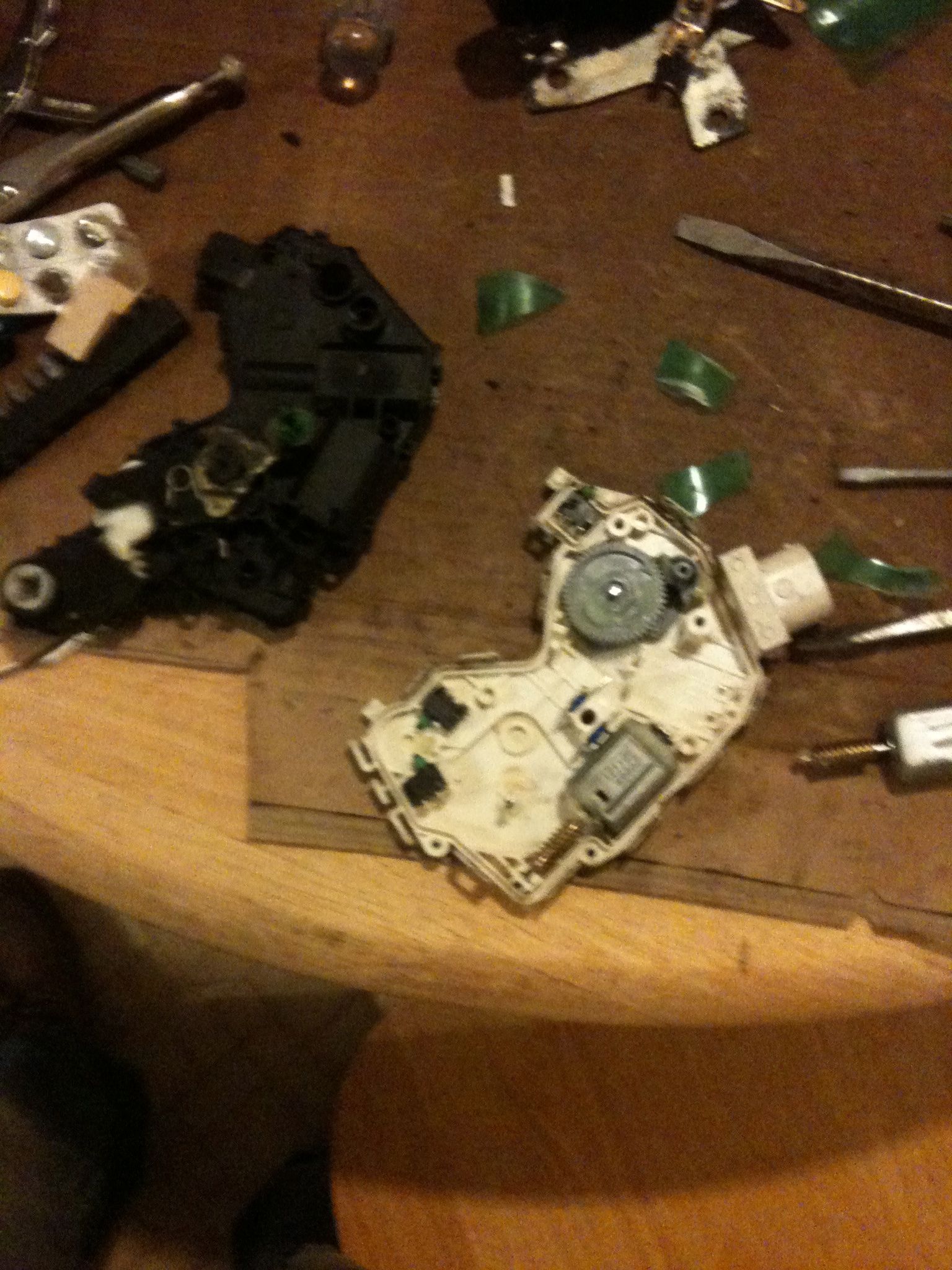 Repair Mini Cooper Electric Door Lock Actuator / Locking Mechanism : 18 ...