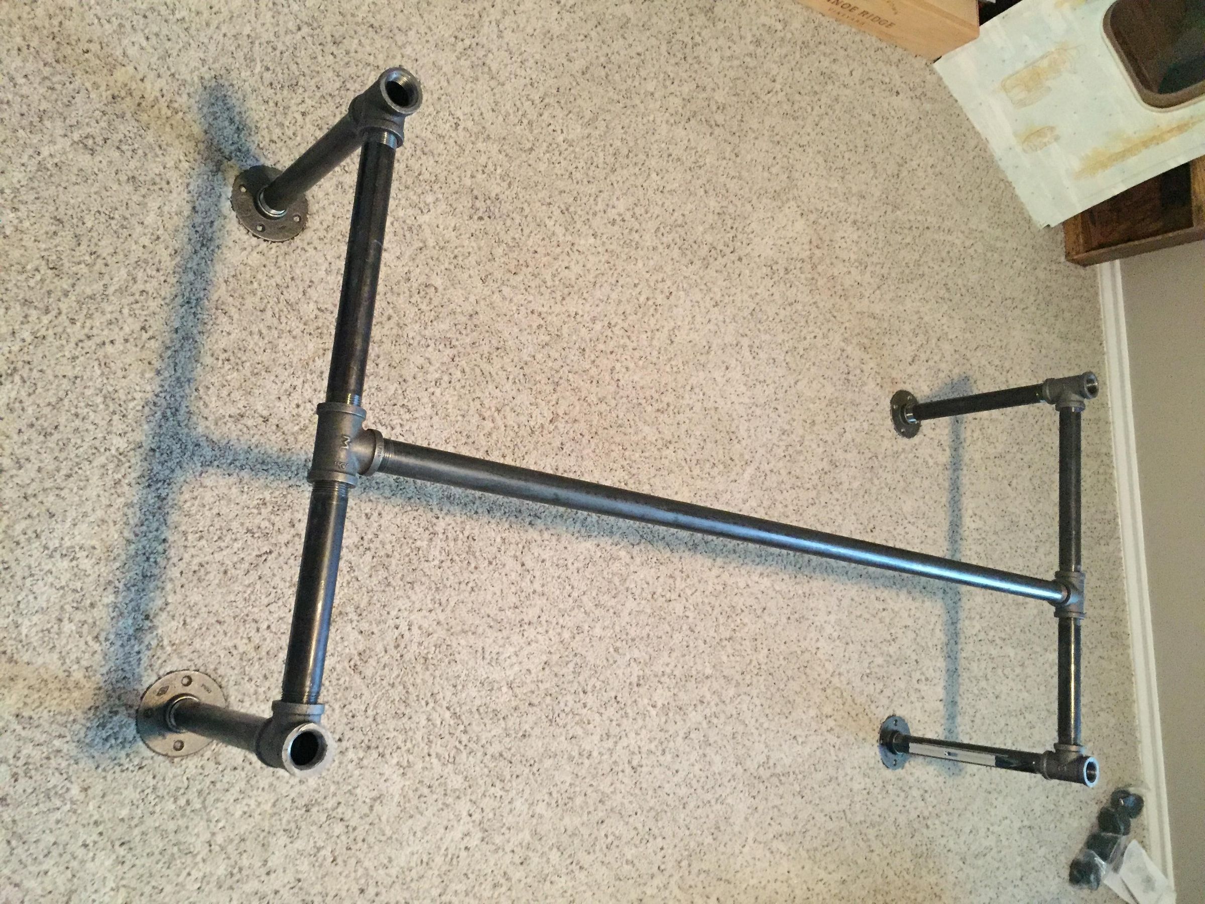 Black Pipe Standing Desk : 8 Steps (with Pictures) - Instructables