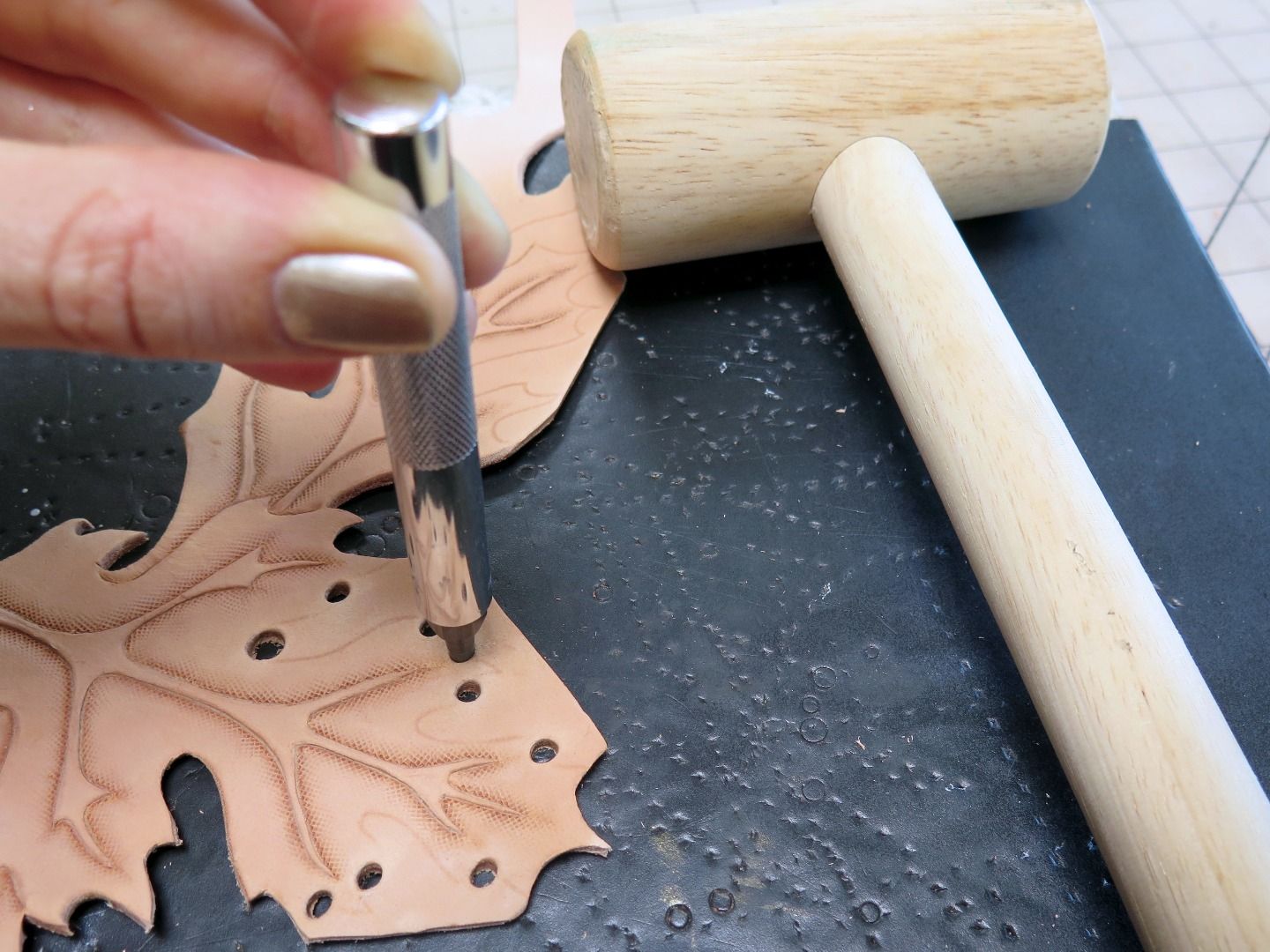 How to Be an Elf : 22 Steps (with Pictures) - Instructables