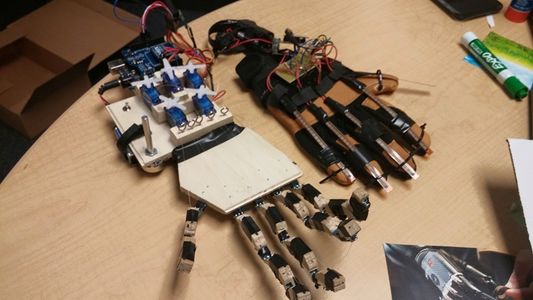 Wireless Animatronic Hand : 5 Steps (with Pictures) - Instructables