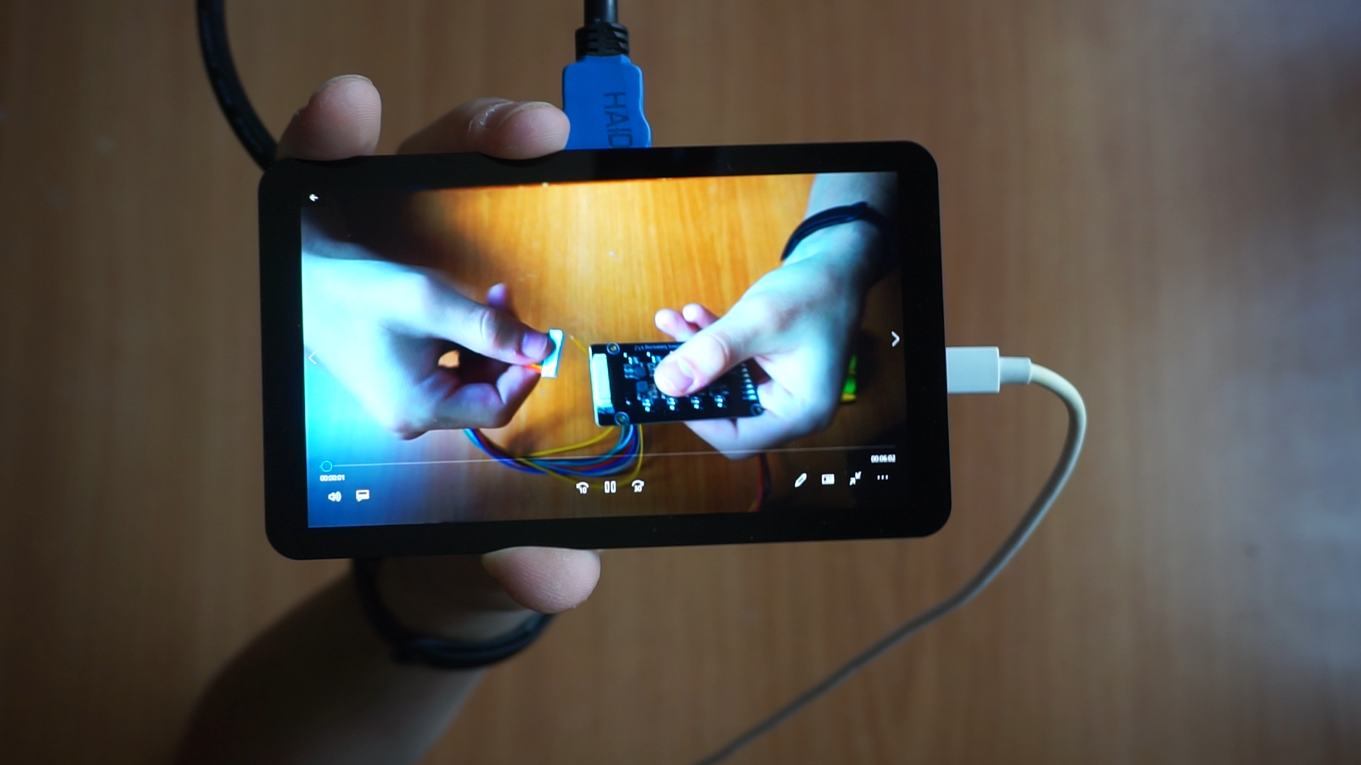 The Best Mini OLED Display I've Ever Tried! - DF Robot 5.5 'HDMI OLED ...
