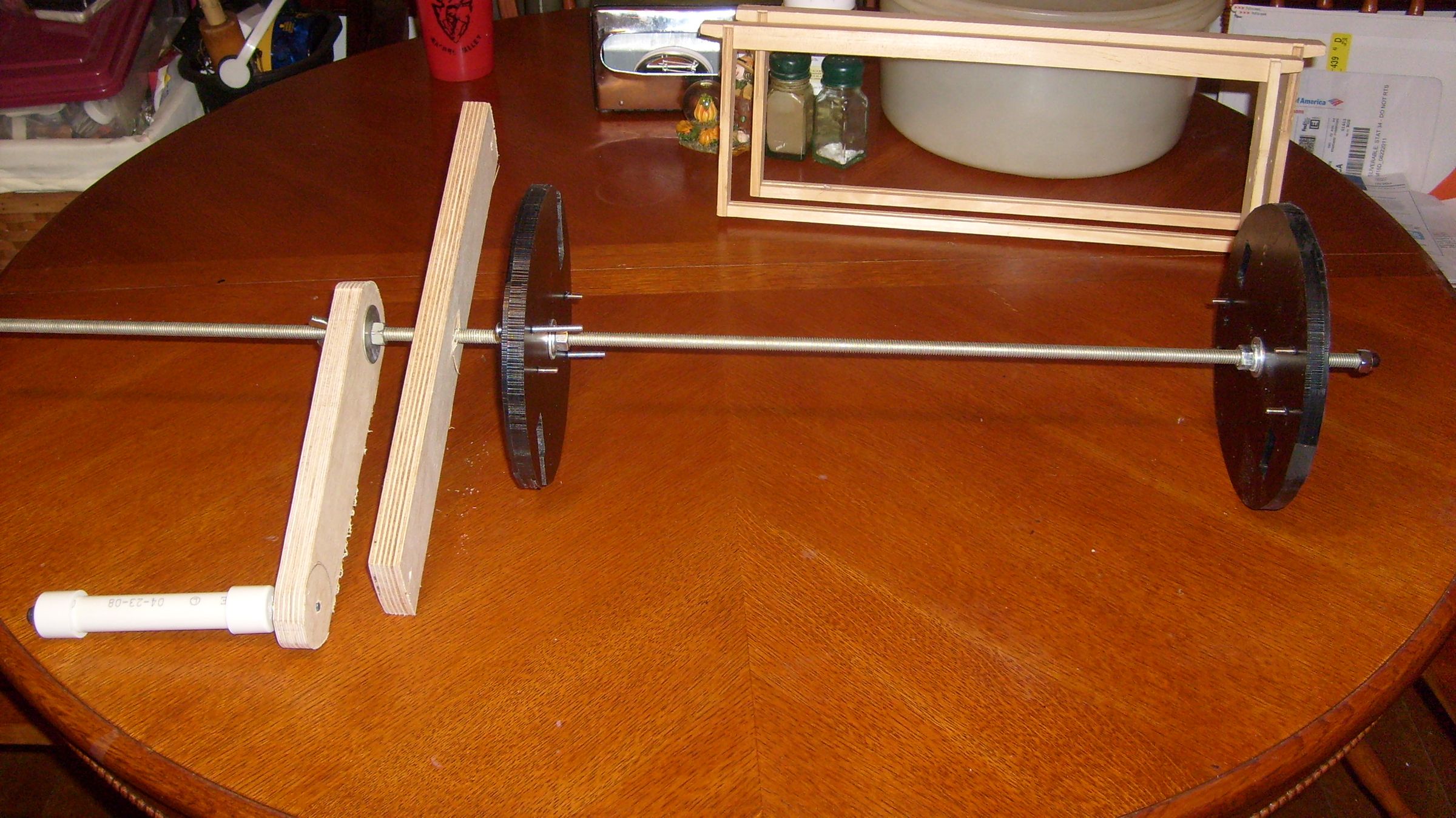 Honey Extractor : 11 Steps (with Pictures) - Instructables